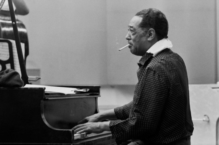 Duke Ellington: Piano Reflections: Analysis & Commentary - Mara Marietta